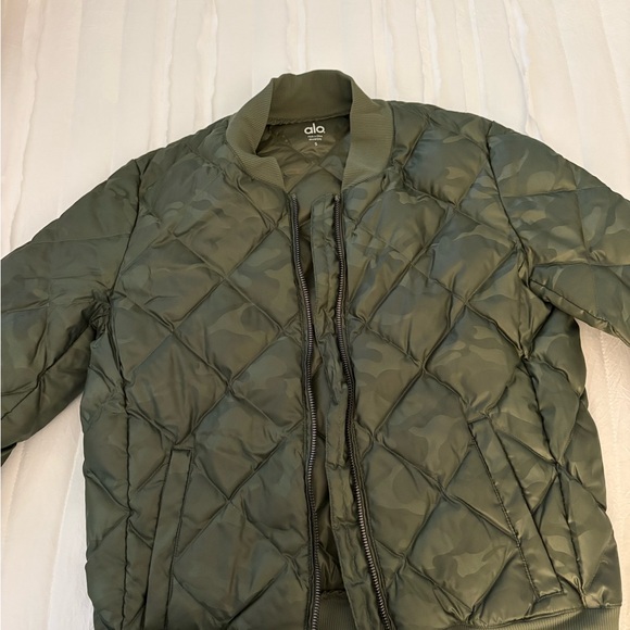ALO Yoga | Jackets & Coats | Alo Quilted Green Bomber Jacket | Poshmark